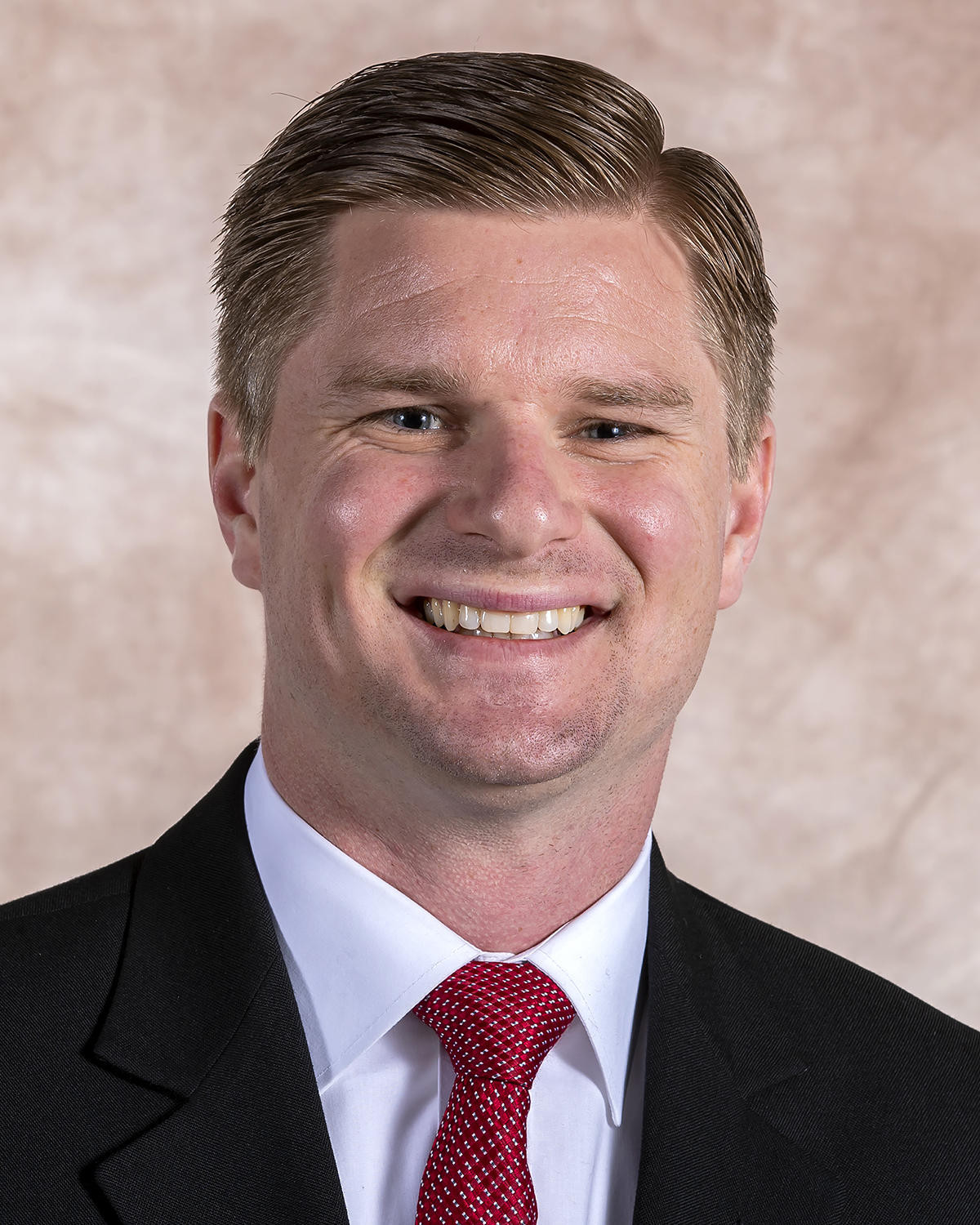 Tim Henrichs - University of Nebraska - Official Athletics Website
