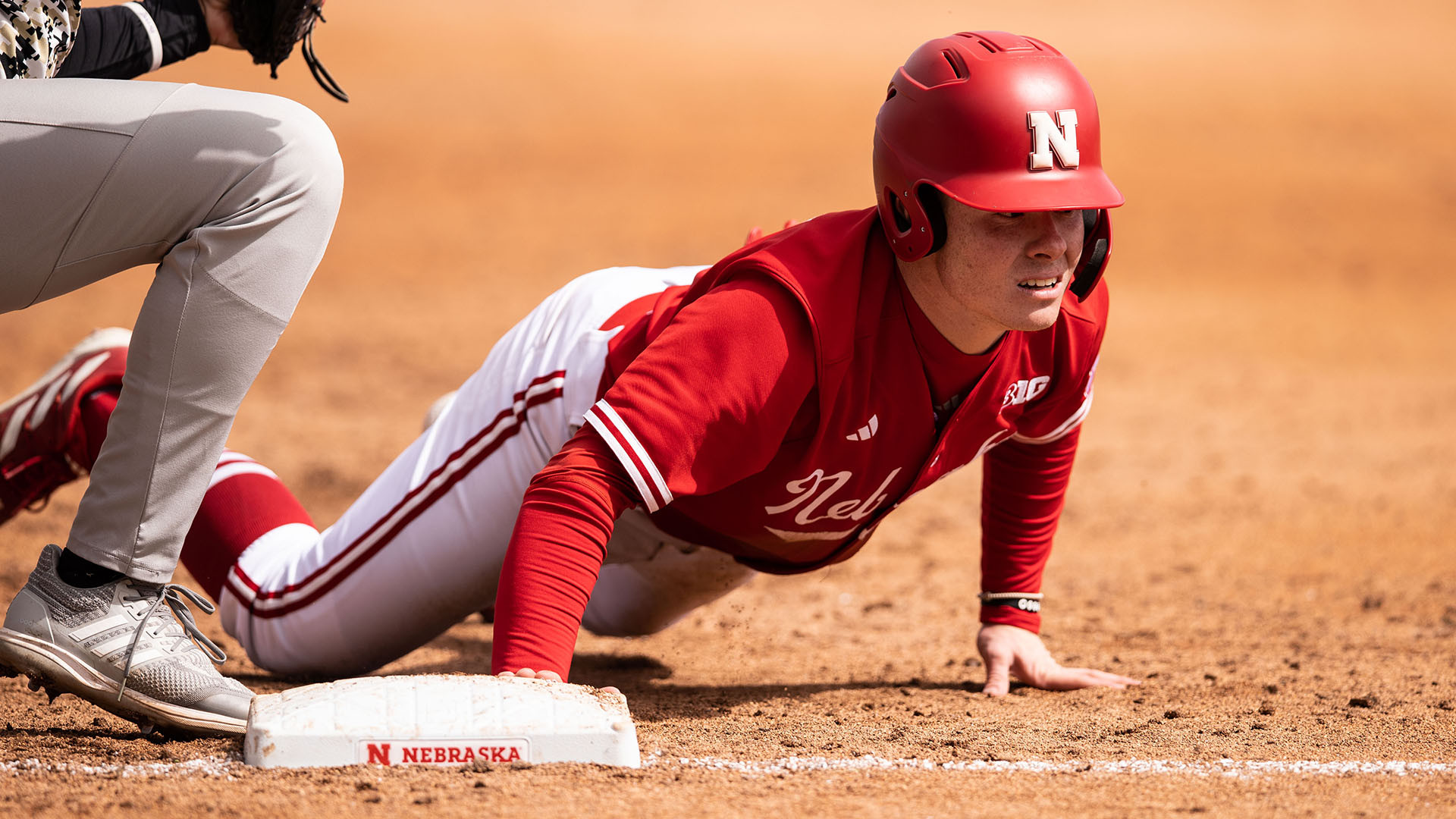 University of Nebraska - Official Athletics Website