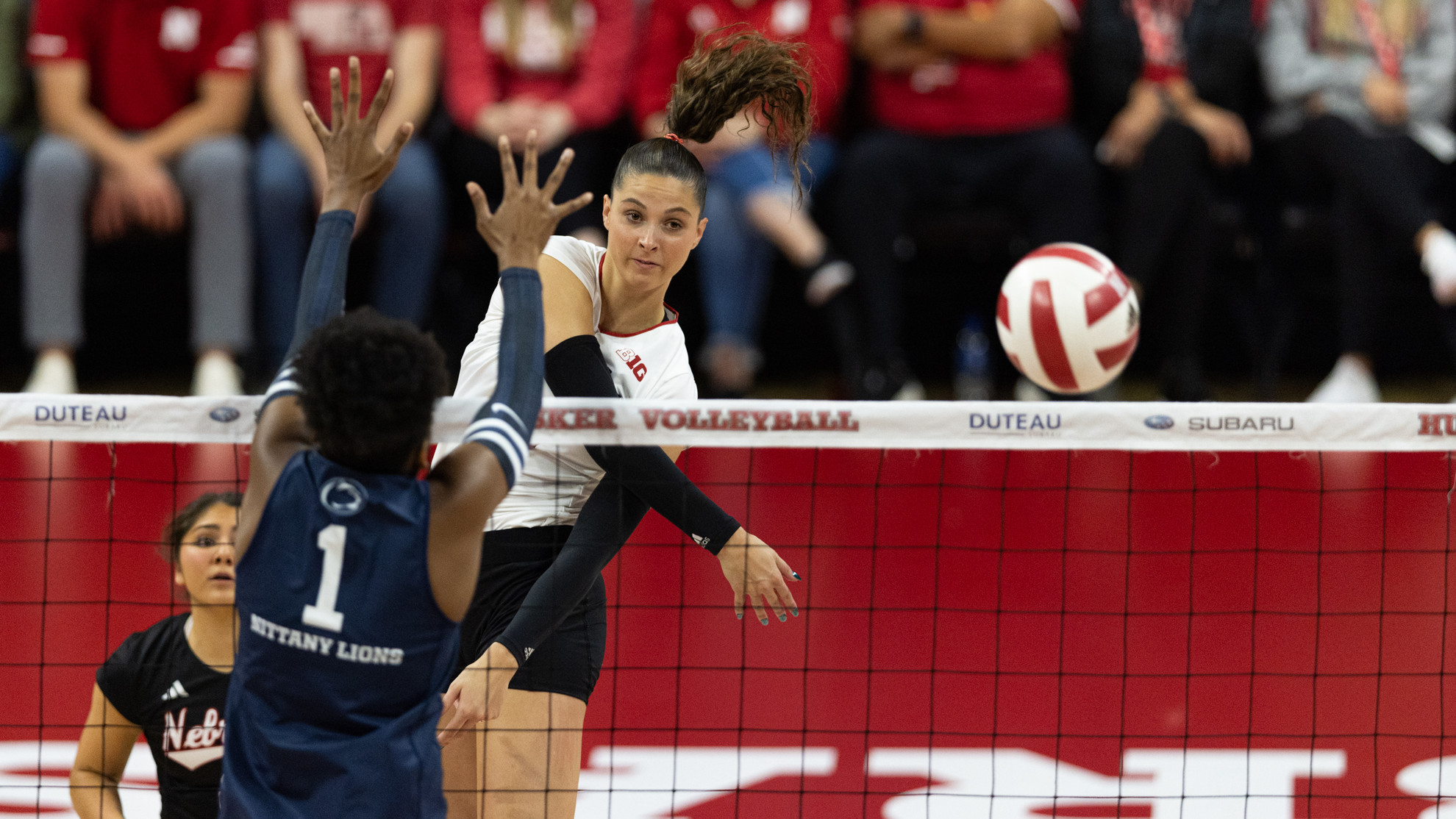 Beason, Reilly Pick Up Big Ten Weekly Awards - University of Nebraska ...