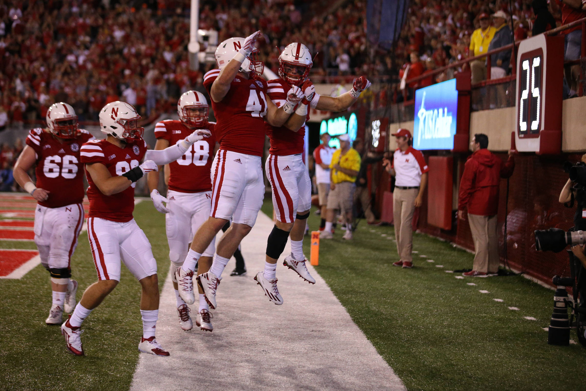 Zack Darlington - Football 2016 - University of Nebraska - Official ...