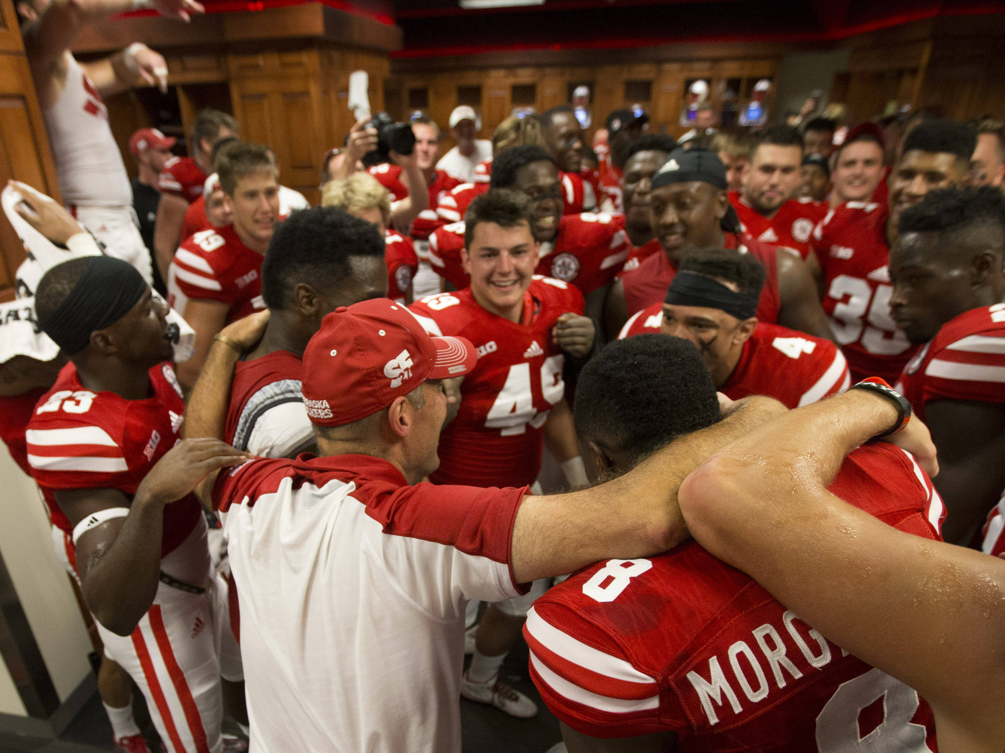 Brad Simpson - Football 2016 - University of Nebraska - Official ...