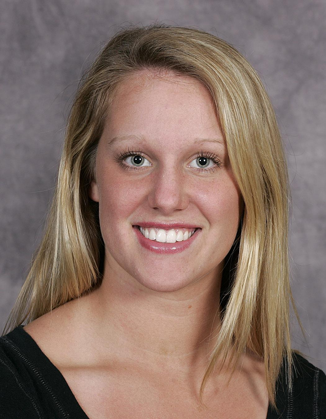 Rachel Holloway - Volleyball 2006 - University of Nebraska - Official ...