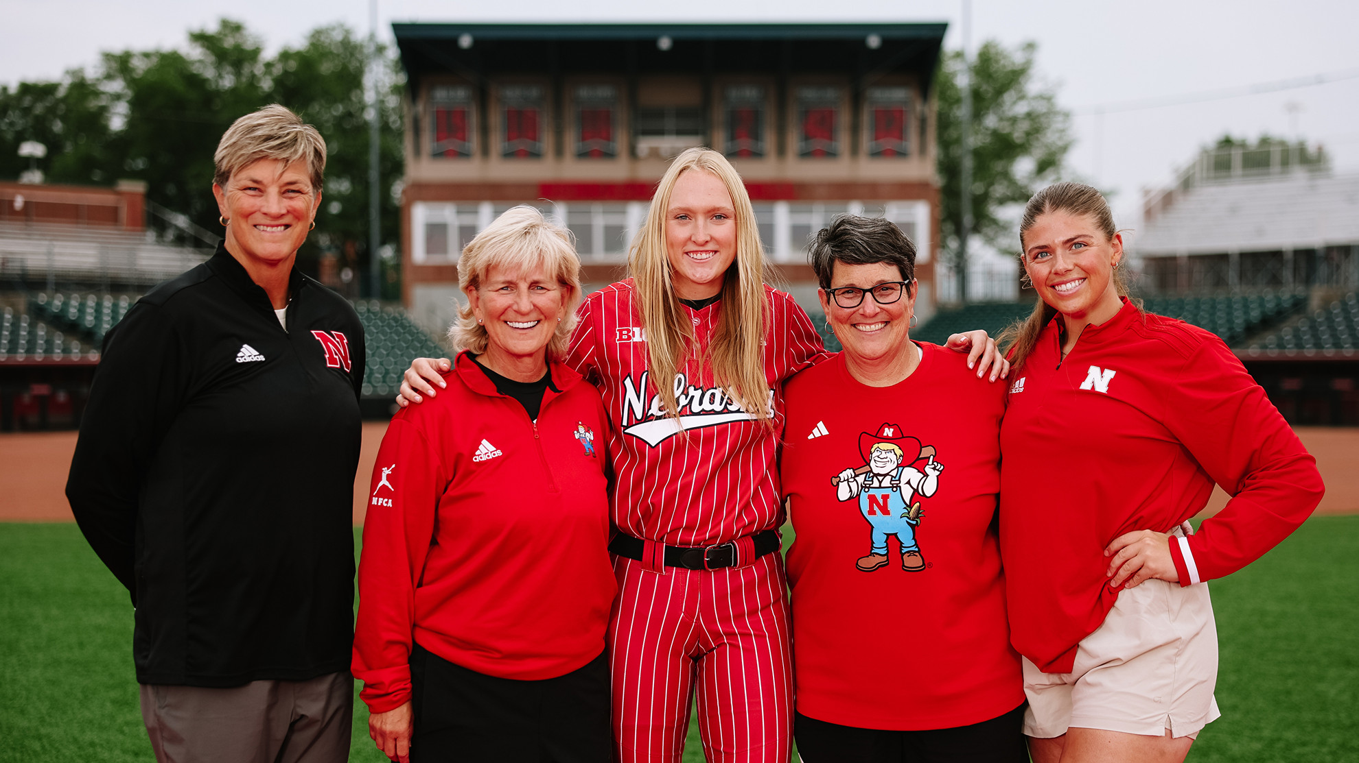 Huskers Ink Catcher Jesse Farrell - University of Nebraska - Official ...