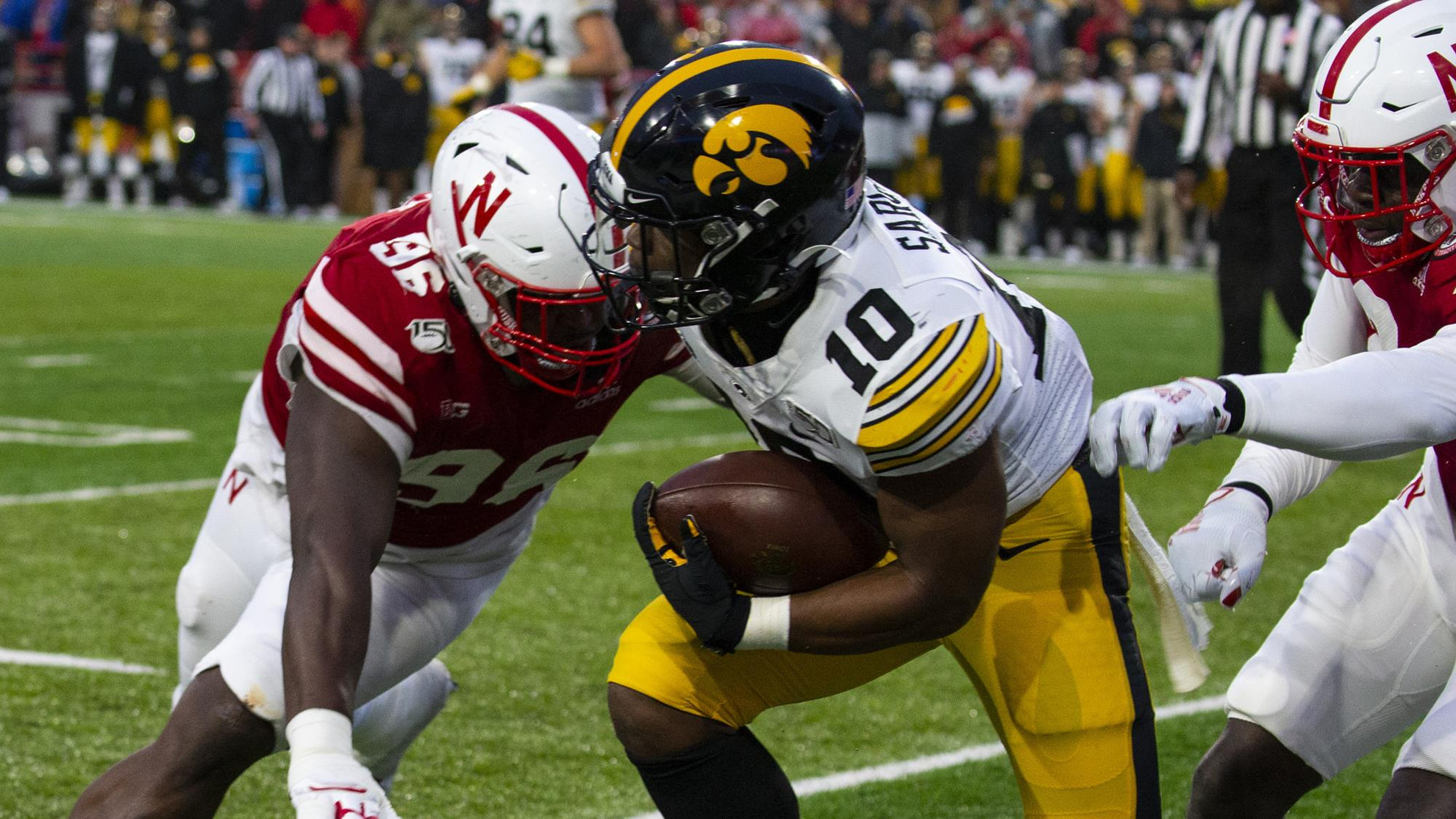 Carlos Davis - Football 2017 - University of Nebraska - Official ...