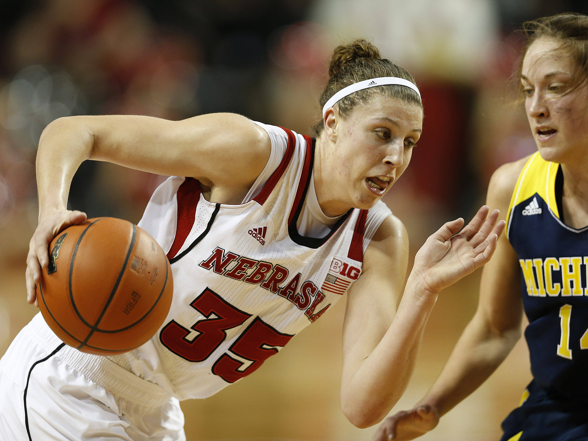 Hooper Claims Big Ten Honor - University of Nebraska - Official ...