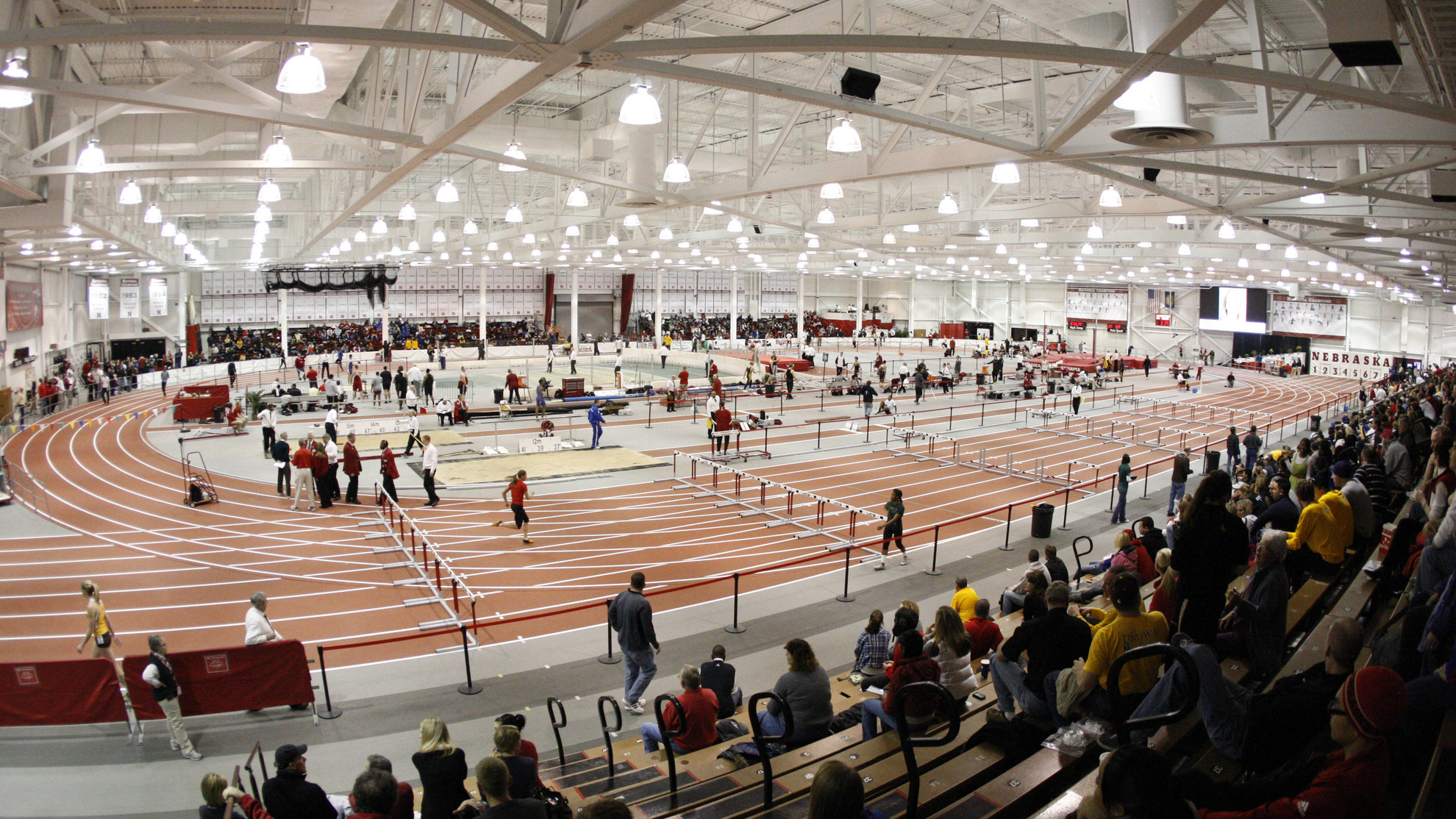 Jonas Finishes Third at USA Indoor Championships - University of ...