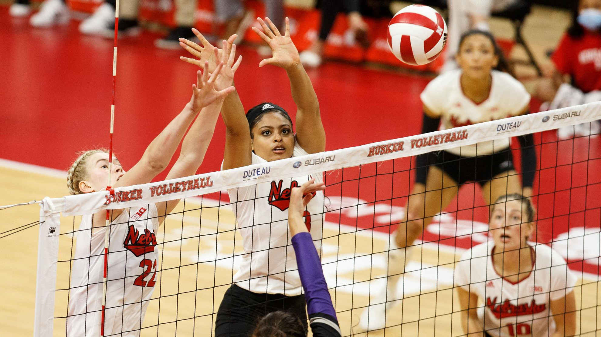 Lauren Stivrins - Volleyball 2017 - University of Nebraska - Official ...