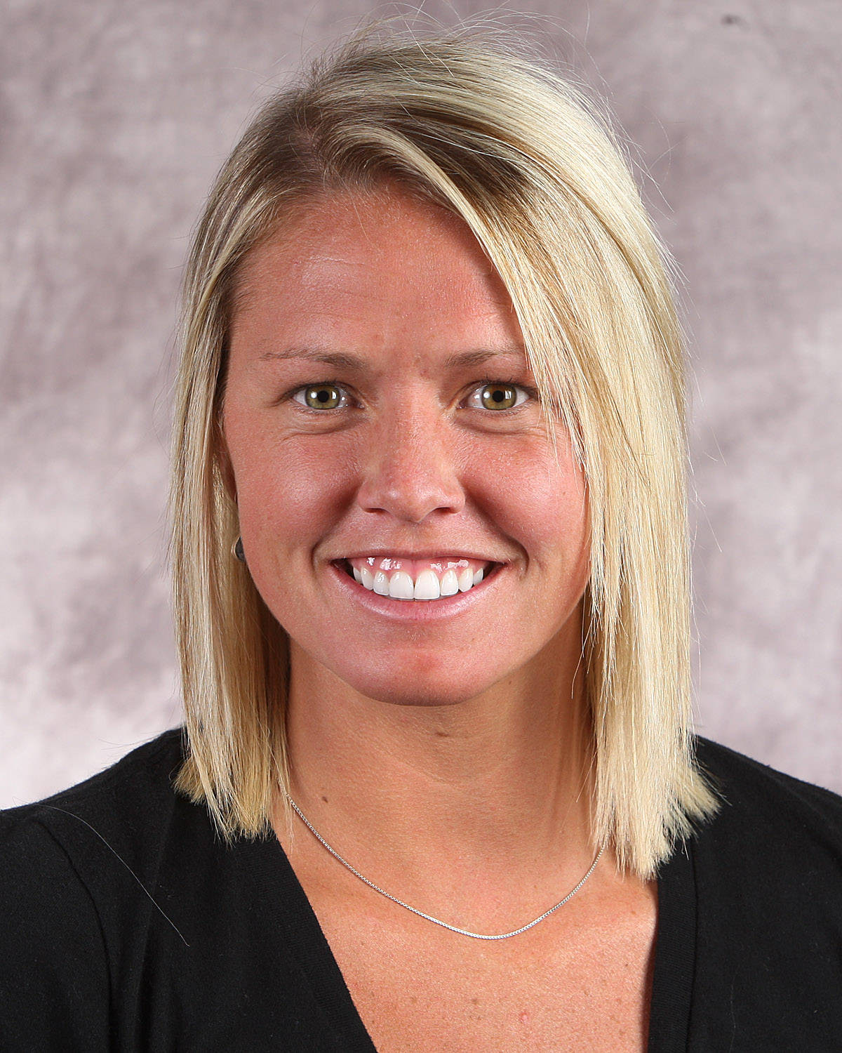 Sydney Anderson - Volleyball 2008 - University of Nebraska - Official ...