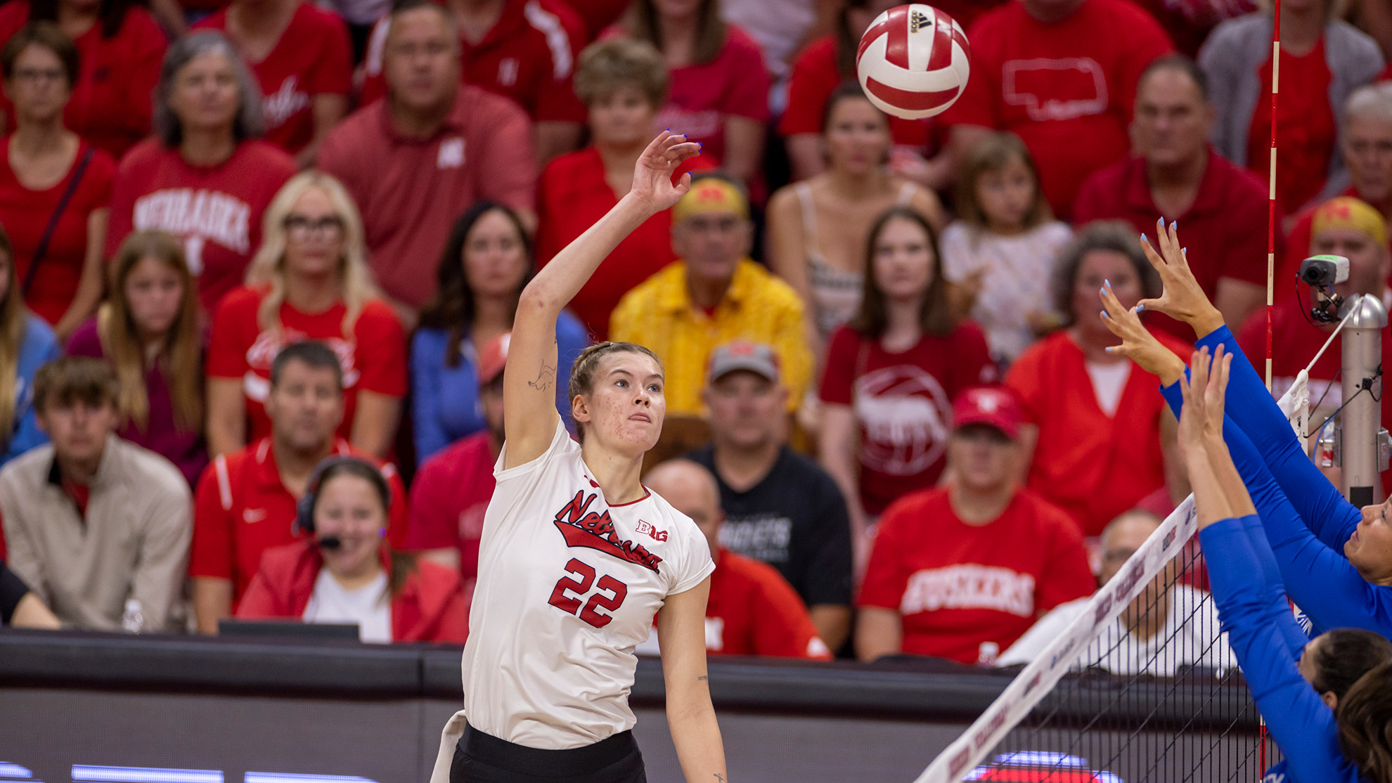 Nebraska Sweeps Michigan in Ann Arbor - University of Nebraska ...