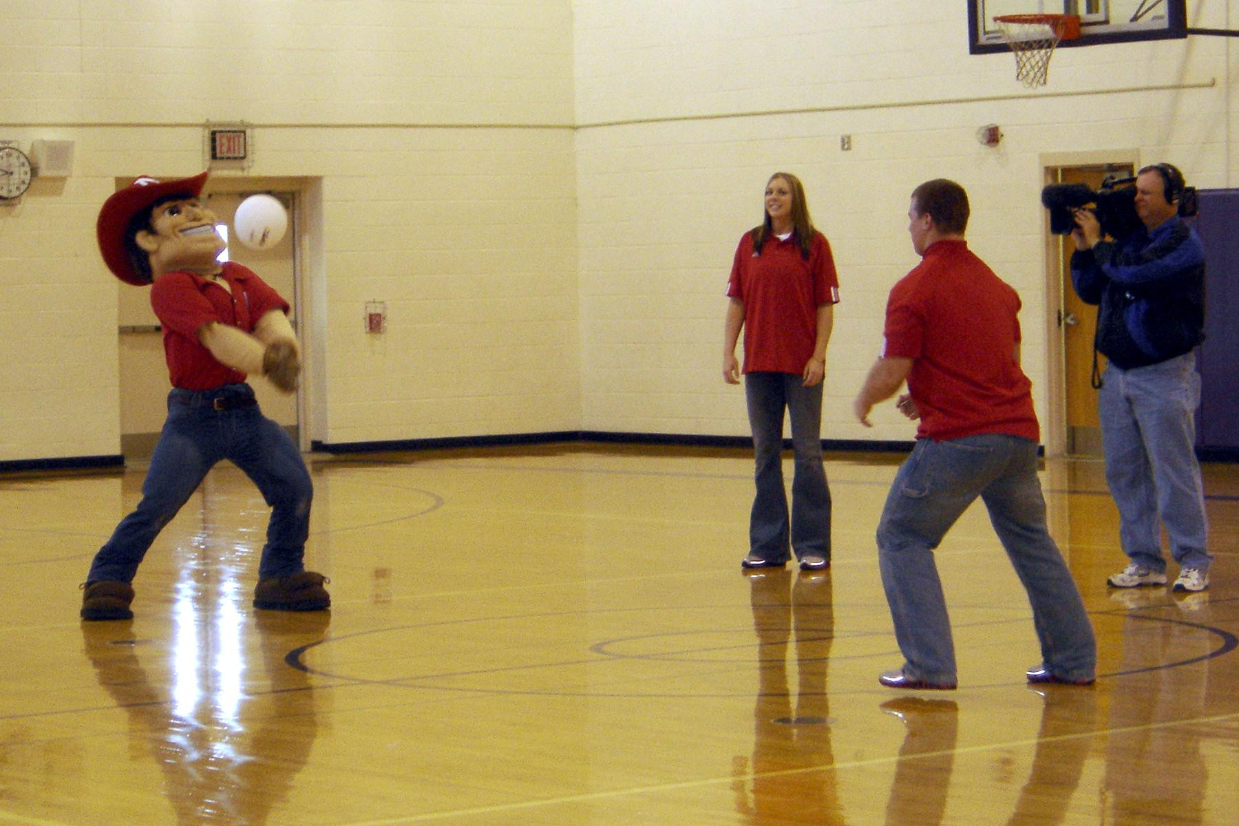 Dani Busboom - Volleyball 2006 - University of Nebraska - Official ...