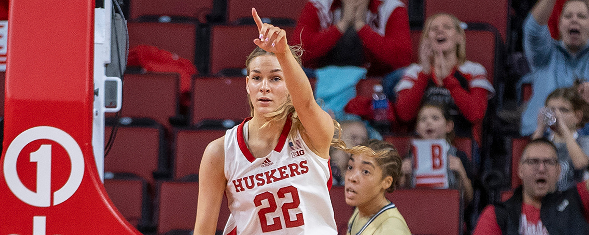 Potts Claims Fourth Big Ten Freshman Award - University of Nebraska ...
