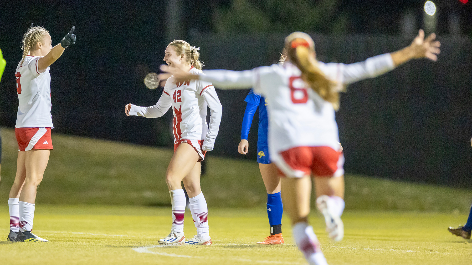 Tale of the Tape: Nebraska Soccer w/ Eleanor Dale & Sarah Weber ...