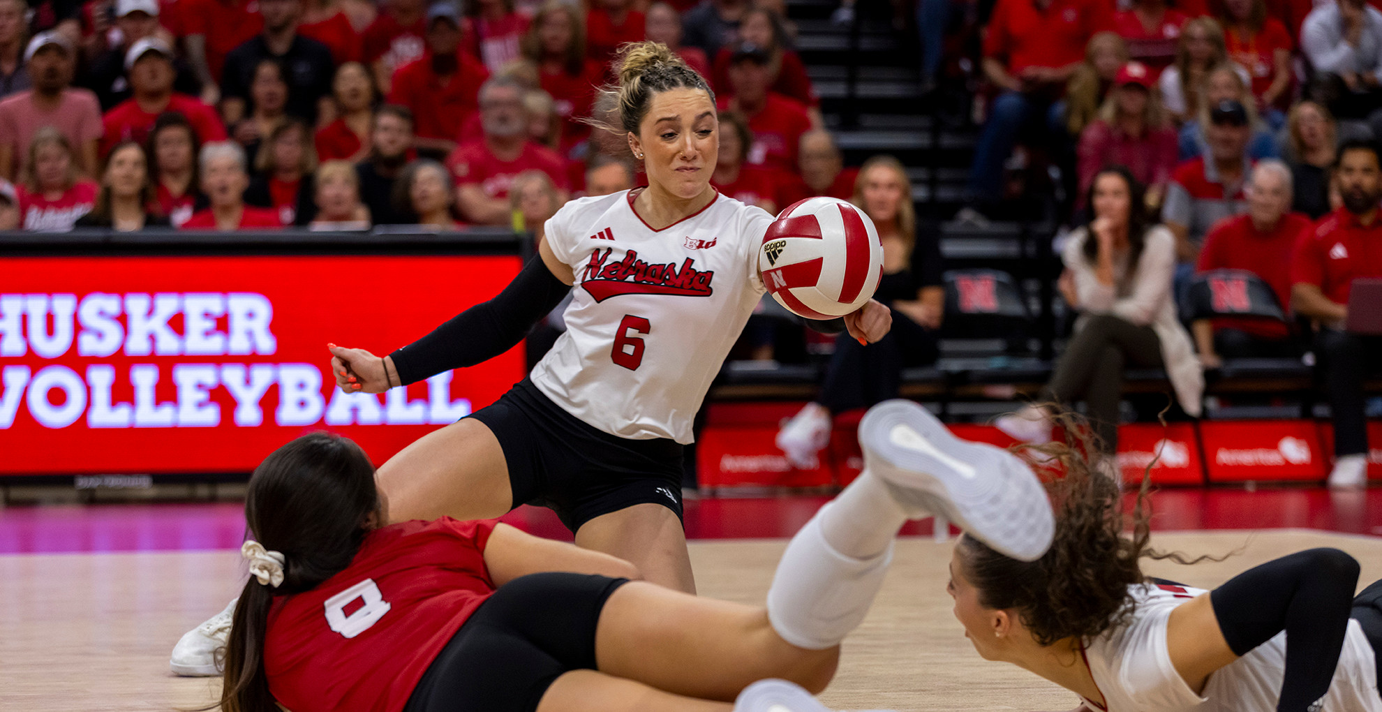 Huskers Sweep Buckeyes to Open Big Ten Play - University of Nebraska ...
