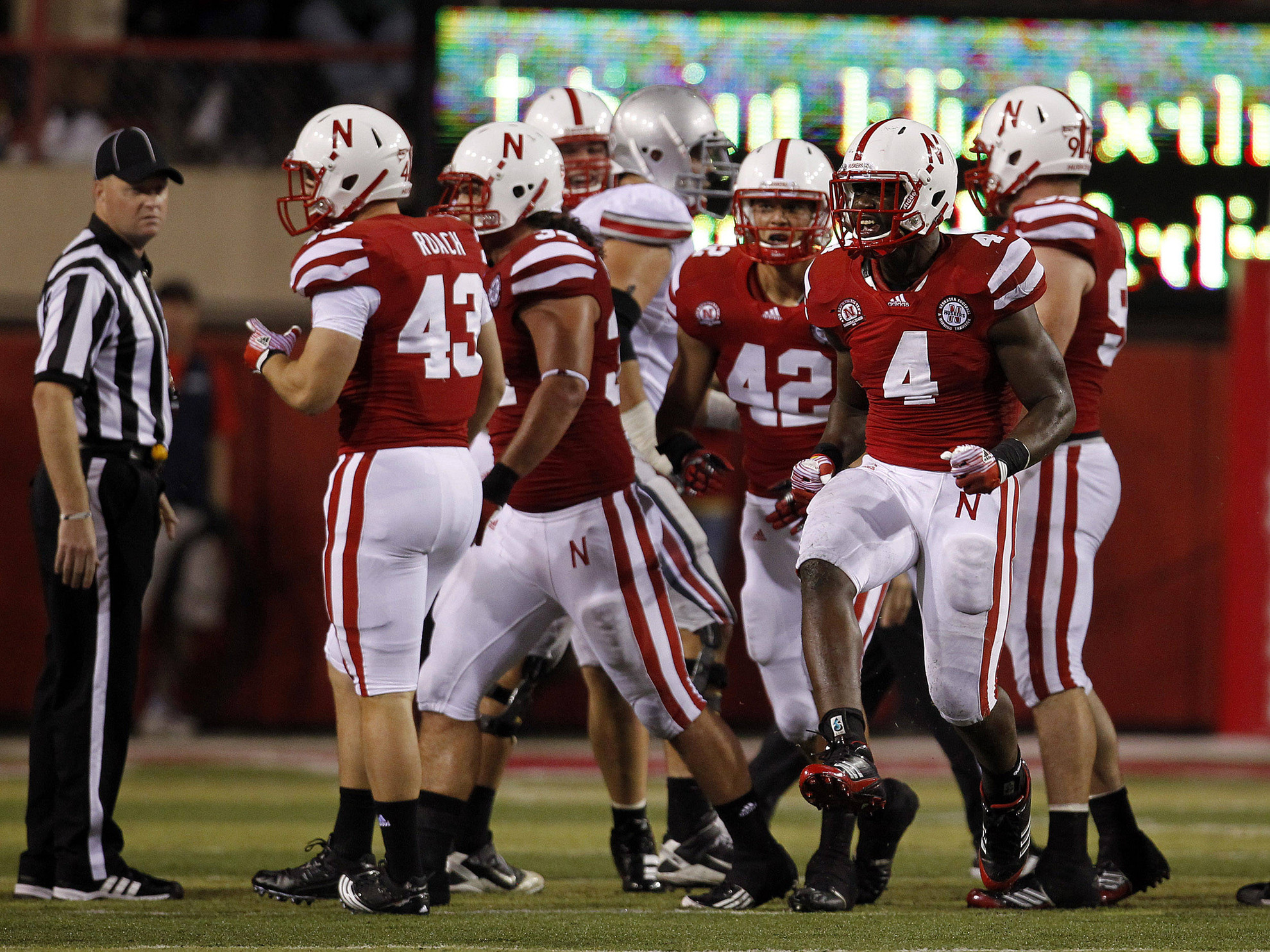 Husker Defense Preps for Gophers - University of Nebraska - Official ...