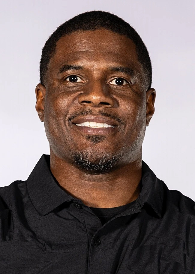 Roy Manning - University of Nebraska - Official Athletics Website