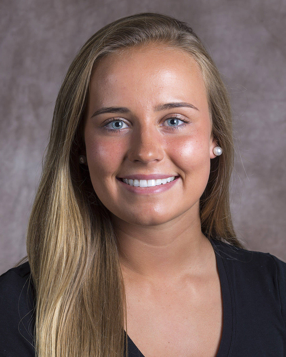 Erika Johnson - Soccer 2015 - University of Nebraska - Official ...