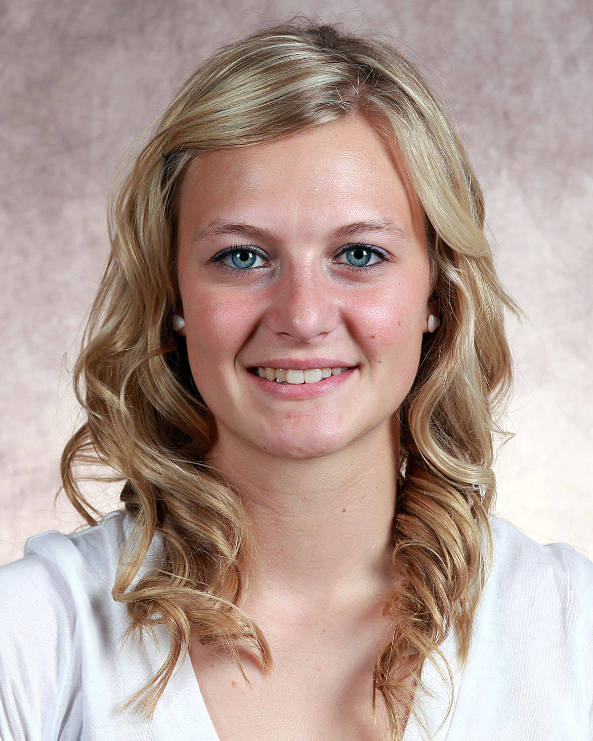 Melanie Blum - Track and Field 2015-16 - University of Nebraska ...