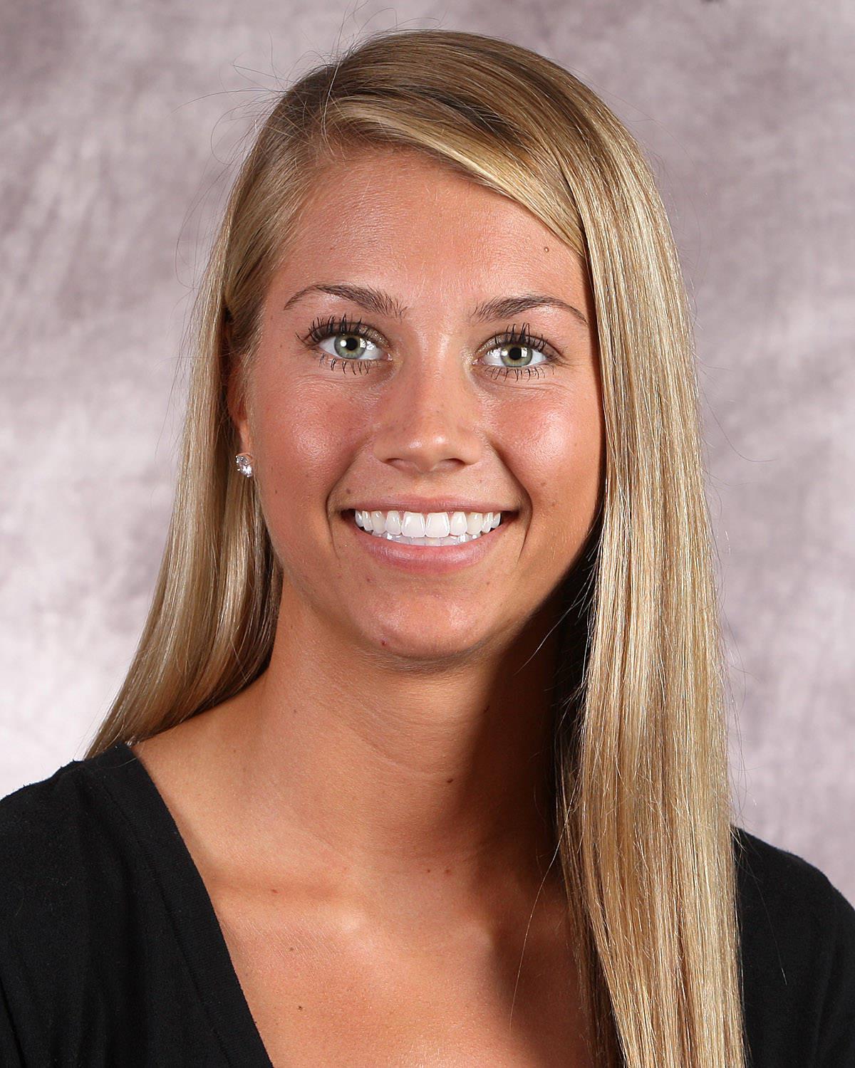 Tara Mueller - Volleyball 2010 - University of Nebraska - Official ...