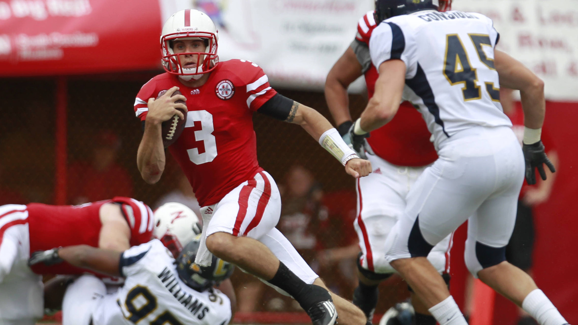 Alex Henery - Football 2010 - University of Nebraska - Official ...