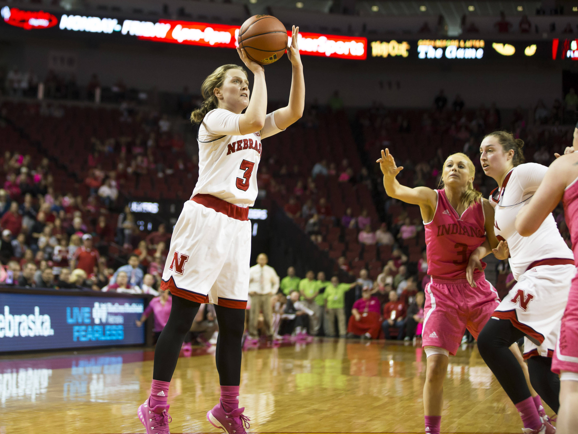 Freshmen Duo Stick to Process, Spur Hope for Future - University of ...