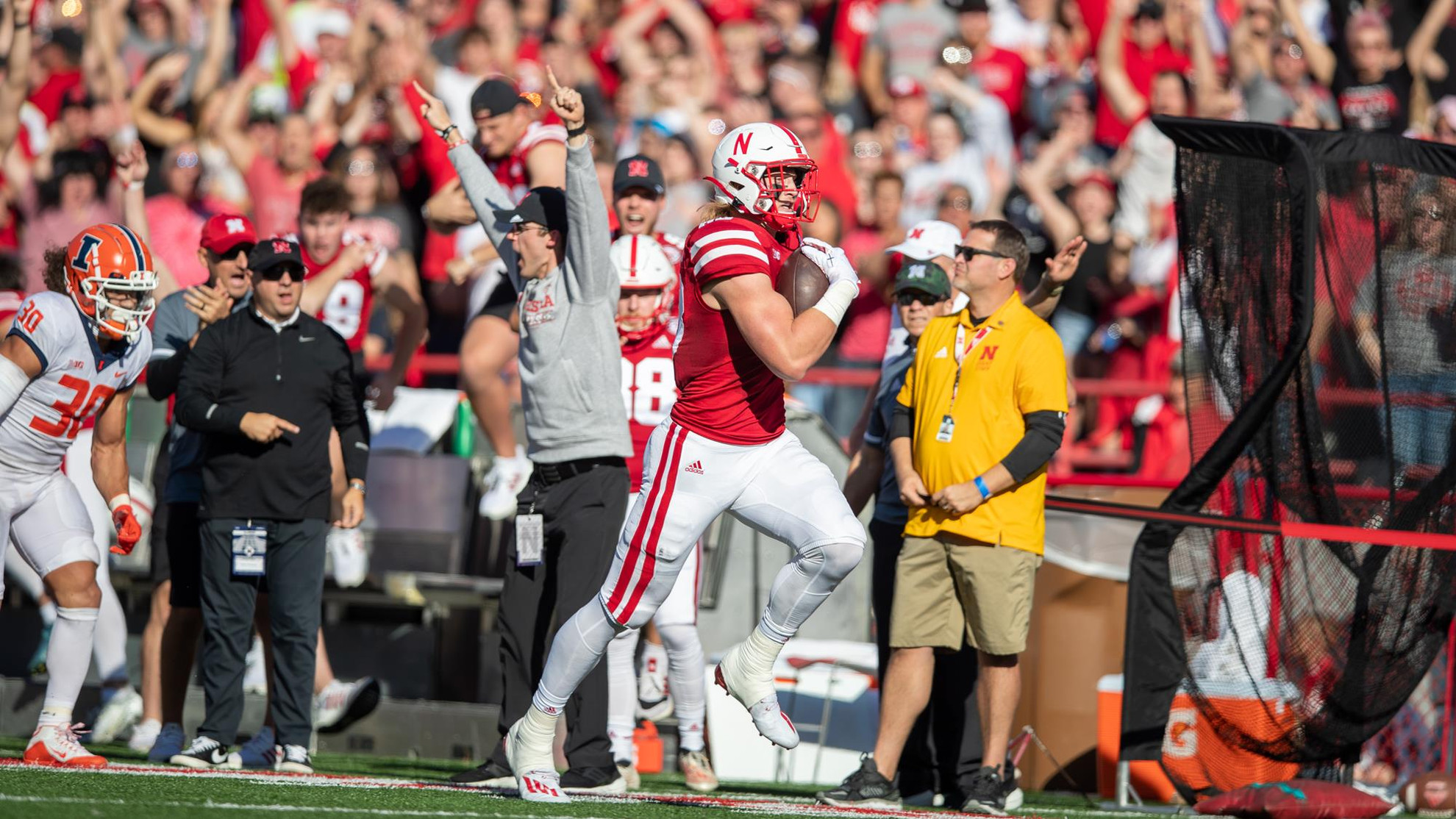 Travis Vokolek - Football 2021 - University of Nebraska - Official ...