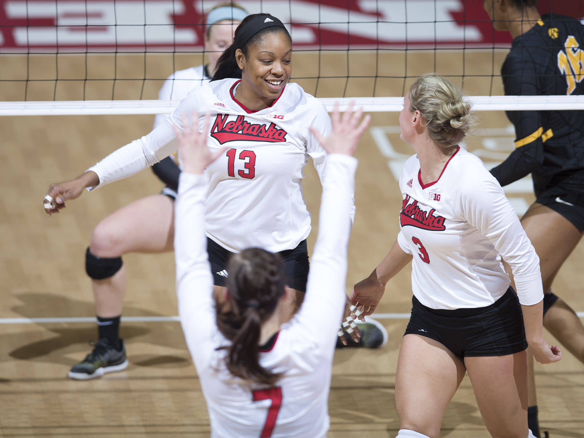 Kelly Hunter - Volleyball 2017 - University of Nebraska - Official ...